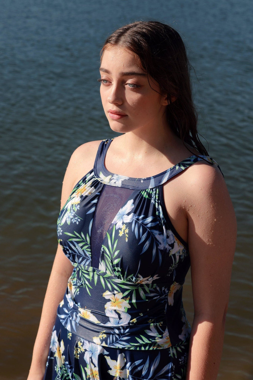 Plus Size Women's Swimwear: One-Piece Swimsuits & Bikinis | POSESHE